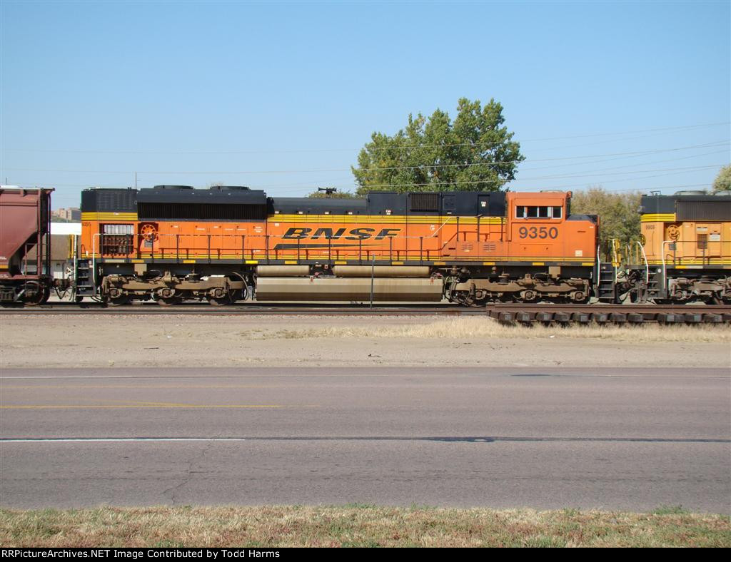 BNSF 9350